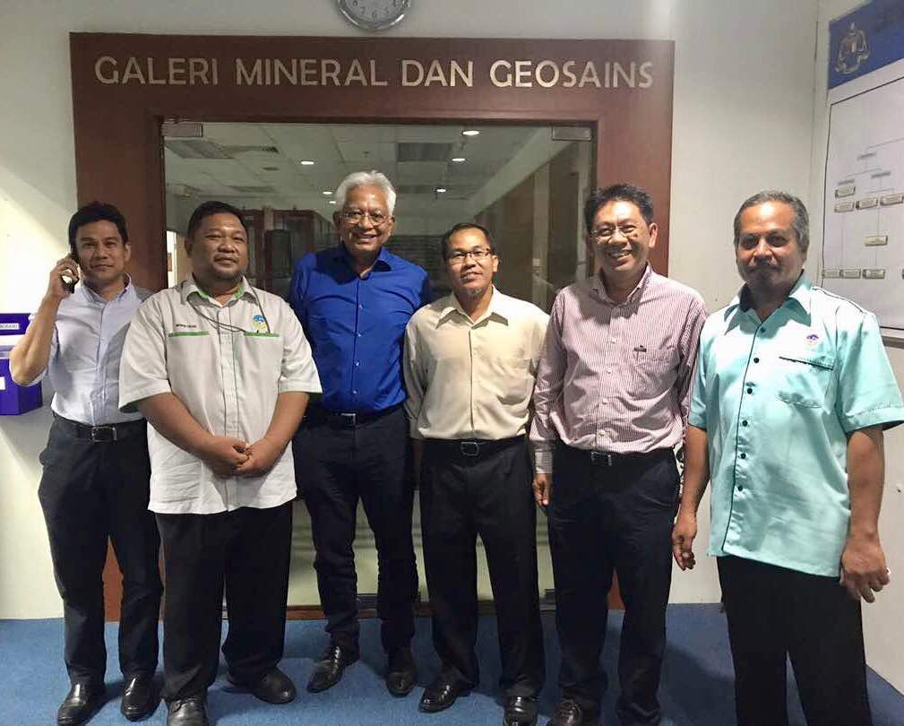 Meeting with Mineral & Geoscience Department (JMG) Johor | GEOTROPIK