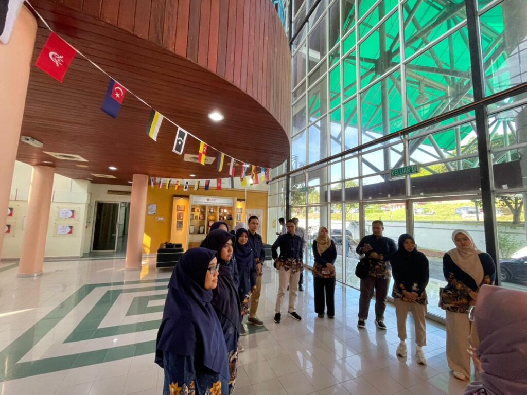 Lawatan Institut Teknologi Sepuluh Nopember (ITS), Indonesia ke IBD ...